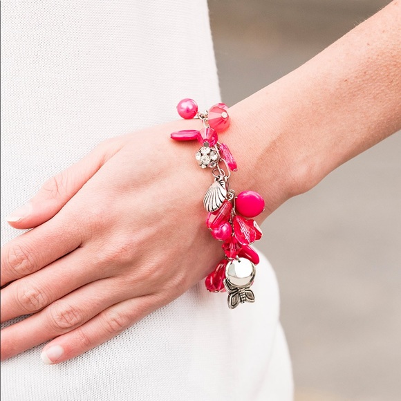 paparazzi | Jewelry | 525 Buzzing Beauty Queen Pink Bracelet | Poshmark